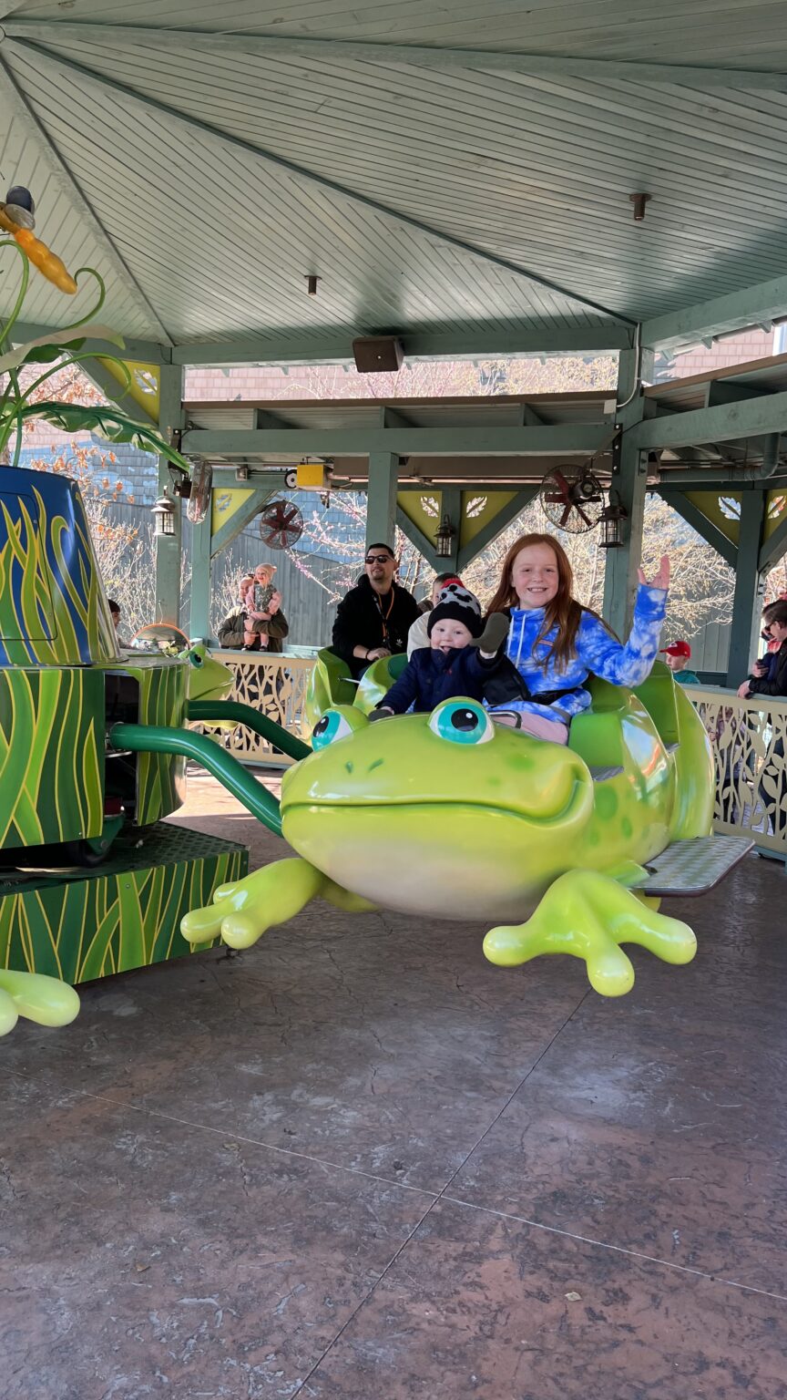 My Guide for Visiting Dollywood Theme Park in Tennessee • Happy Family Blog